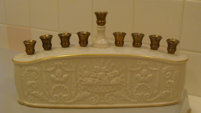 LENOX Judaica Porcelain Menorah Hanukiah With Magendavid Made in USA 11 ...