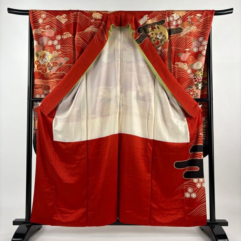 Japanese Furisode Silk Kimono M 157.5cm Red Snow wheel Grass and ...