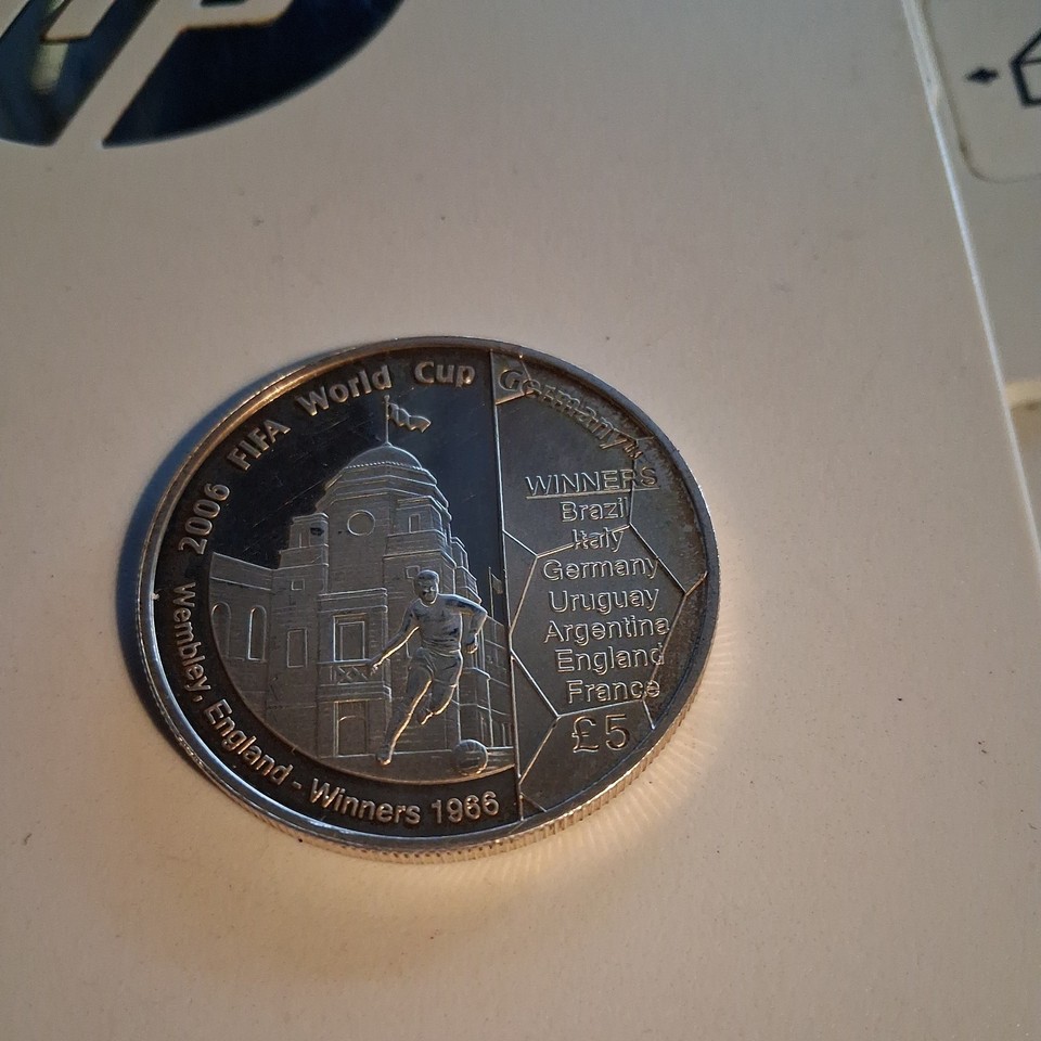 1966 WORLD CUP MEMORABILIA LEGENDS OF WEMBLEY SILVER COIN STAMP SET 97/ ...