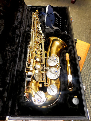Jupiter JAS700A Eb Alto Saxophone w Case Shelf J | eBay