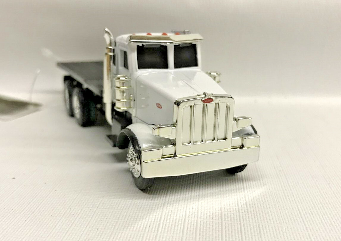 Peterbilt Flatbed Tow Truck, White ERTL 46709 Diecast Model, 60% OFF