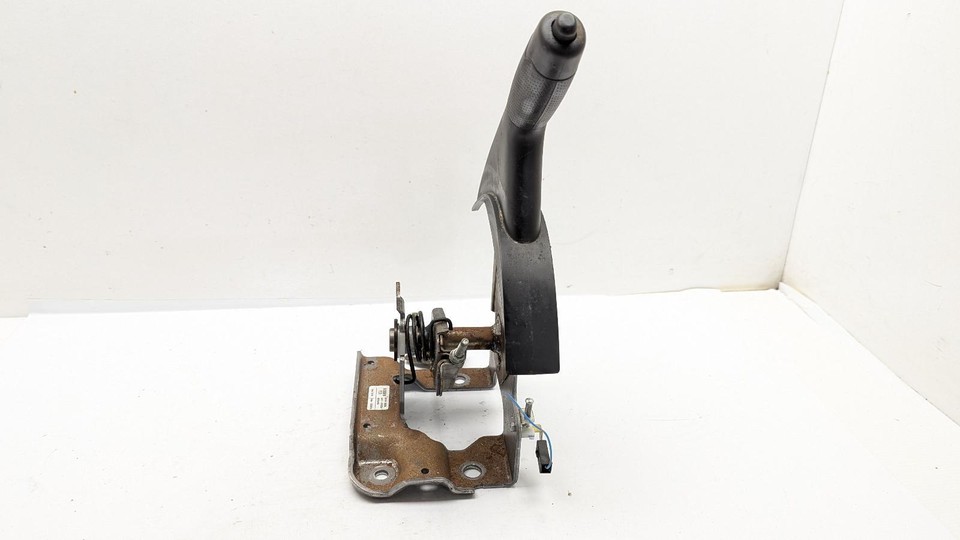 NISSAN JUKE MK1 F15 FACELIFT 2014 - 2019 HANDBRAKE LEVER 75382 | eBay