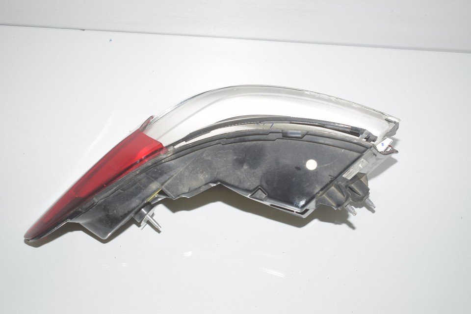 BMW G20 3er Rear Light Side Panel Right 7420450 63217420450 Defective ...