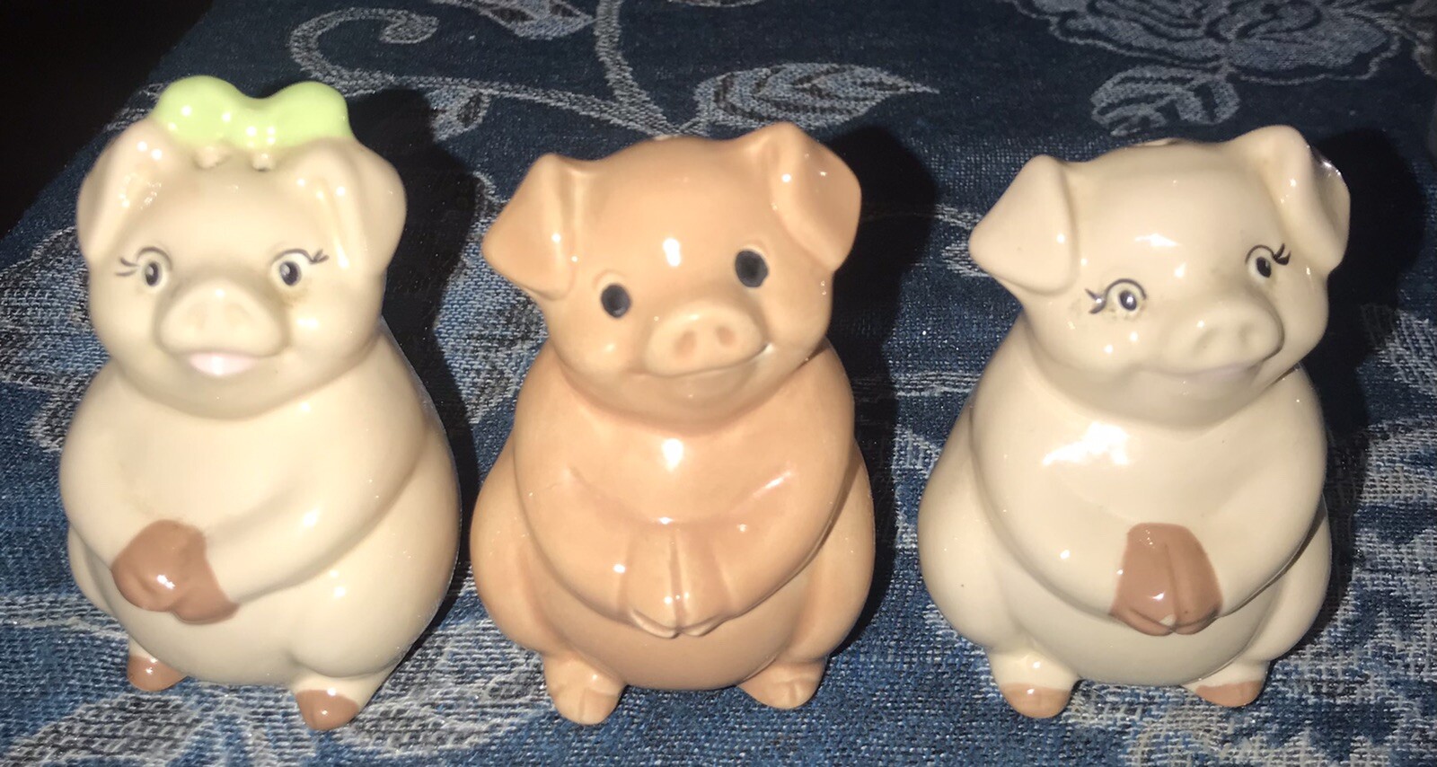 Cute Boy & Girl Pigs In Troth Salt & Pepper Shakers Ceramic Plus A ...