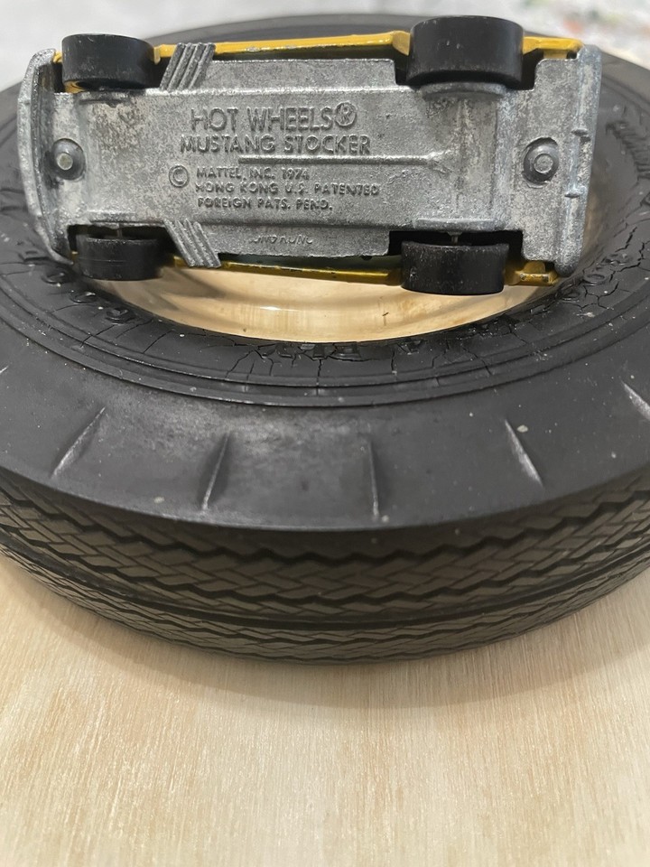 HOT WHEELS REDLINE 1974 MUSTANG STOCKER YELLOW/PLUM STRIPES NICE ...