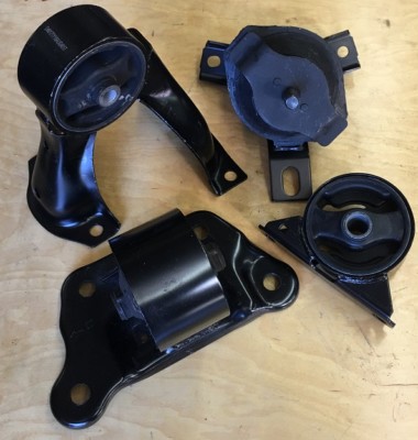 4pcSet Motor Mounts fits AUTO FWD 2.4L Engine Mitsubishi Outlander 2003 ...