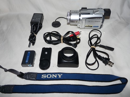 Sony DCR-TRV70 MiniDv Mini Dv Camera Stereo Camcorder VCR Player Video ...