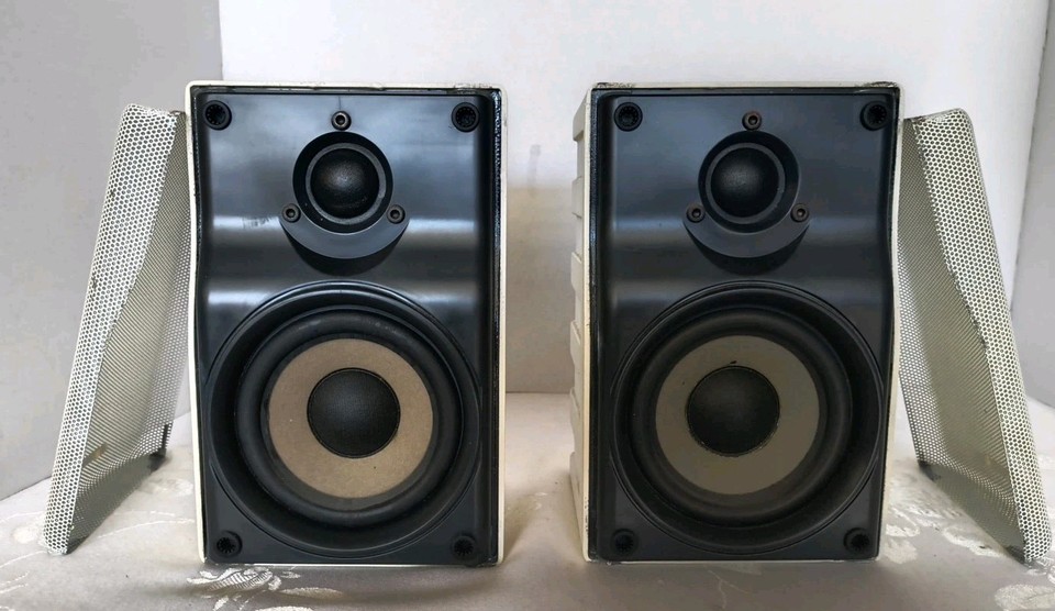 Vintage Radioshack Radio Shack OPTIMUS Pro X7 40-2076 White Metal Mesh ...