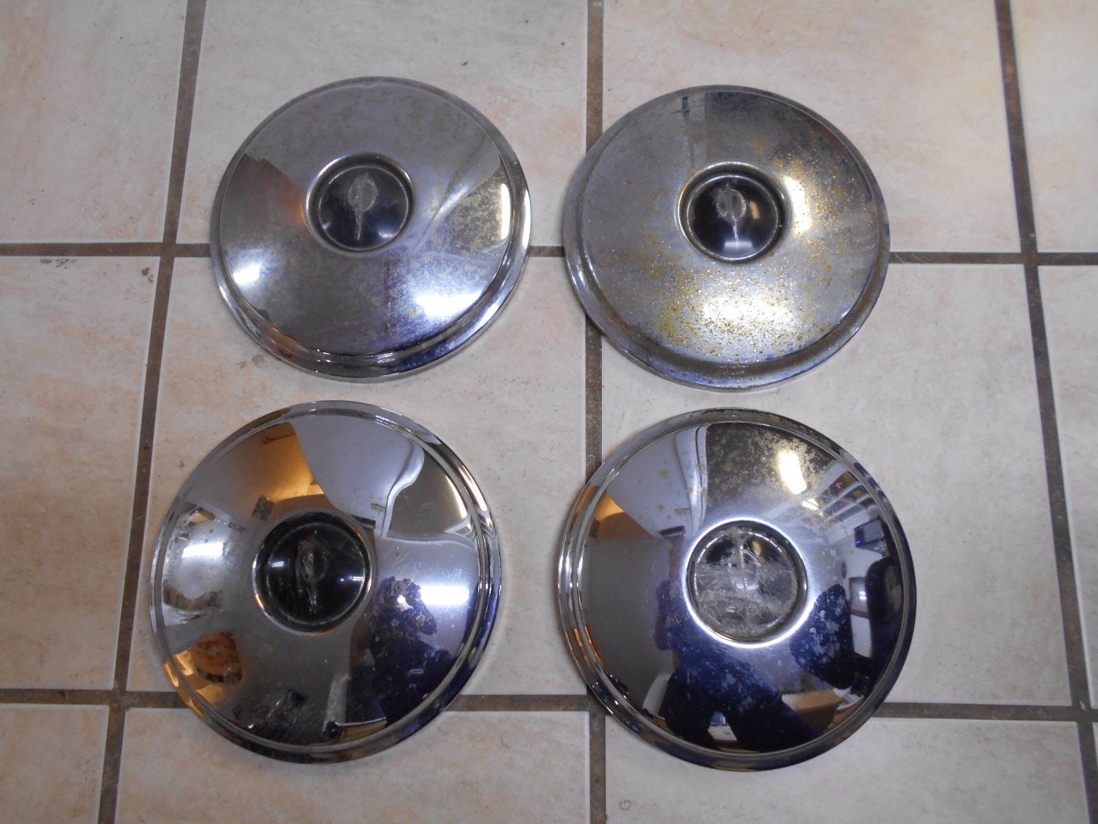 1964 AUSTIN HUBCAPS OEM ORIGINAL RARE 9 3/4 " DIAMETER | eBay