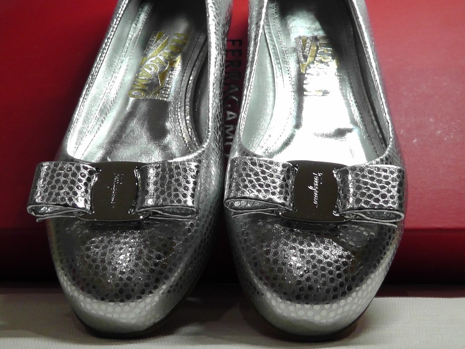 Salvatore Ferragamo ARGENTO Leather Varina Bow Lizard Embossed Flats ...