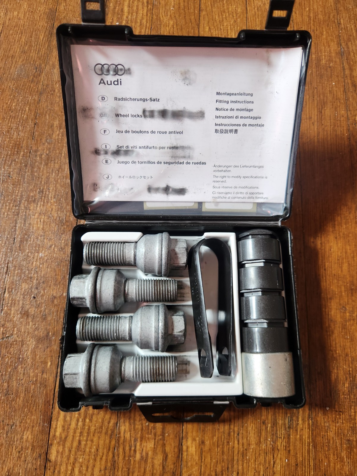 Audi Anti-Theft Wheel Bolts Lock Kit (83A071455) | eBay