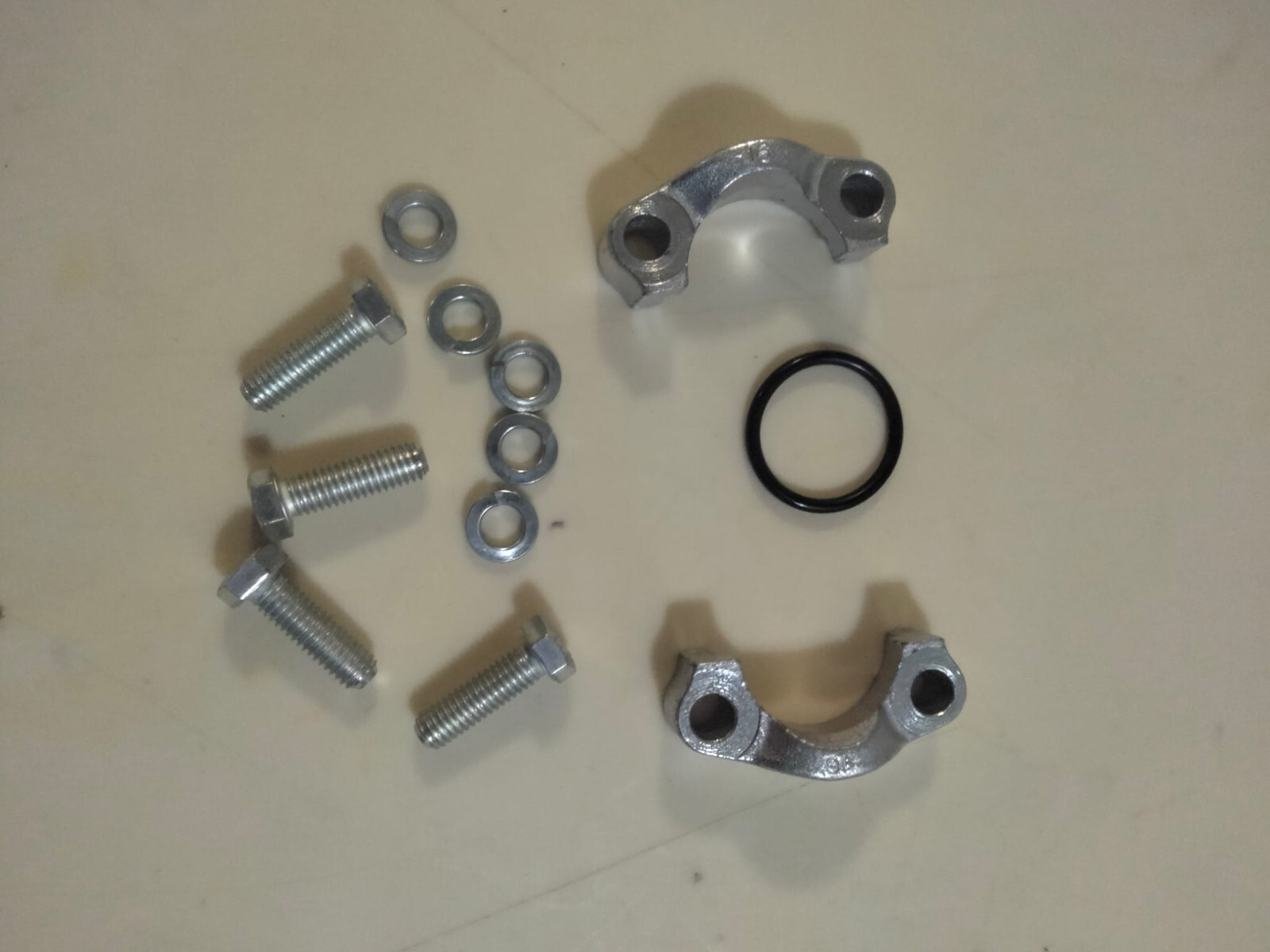 EATON AEROQUIP SPLIT FLANGE KIT,STEEL,1 In FF593-16 / 16FF593 | eBay