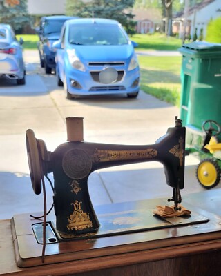Vintage sewing machine Singer 127 1925,black,dood condition | eBay