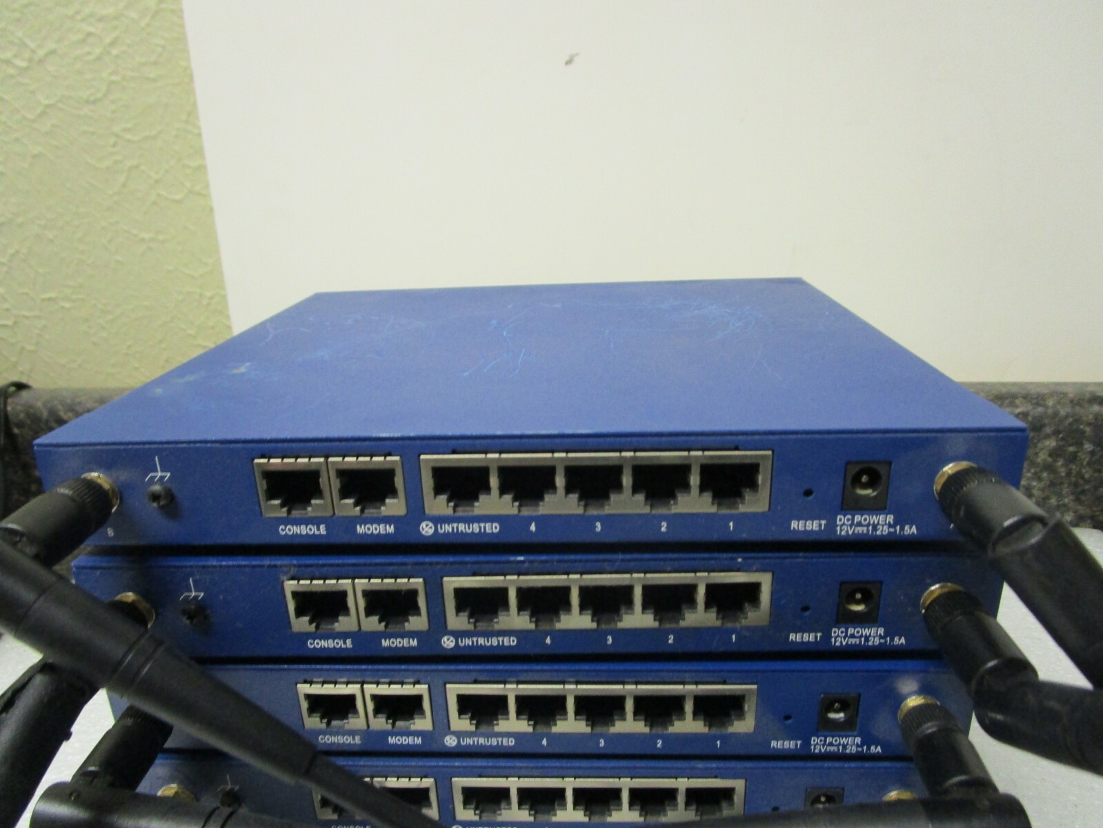 Qty Lot (6) Juniper Networks NetScreen NS-5GT-221 5-Port 10/100 LAN VPN ...