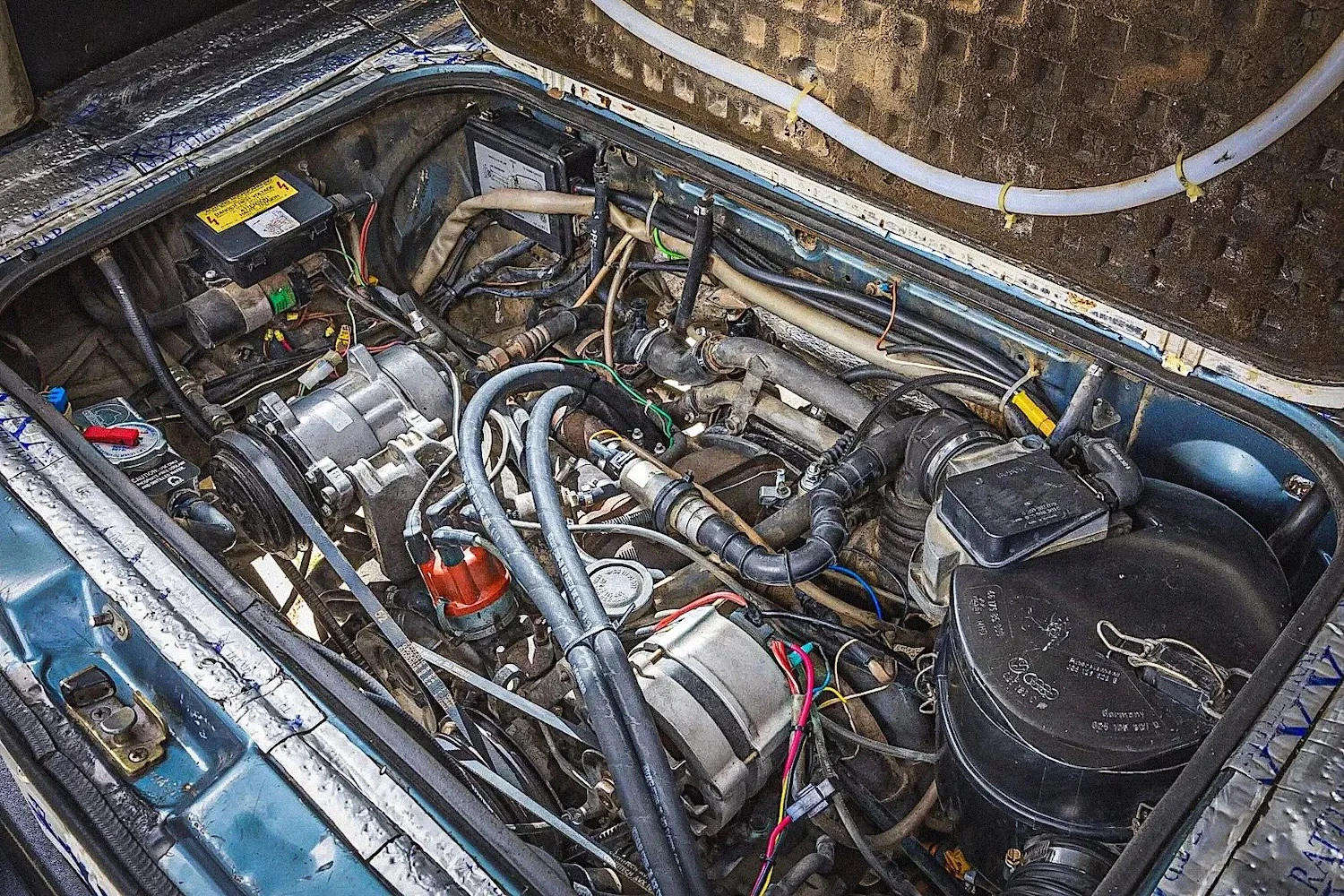 4WD VW Vanagon Is a Self-Contained Overlander