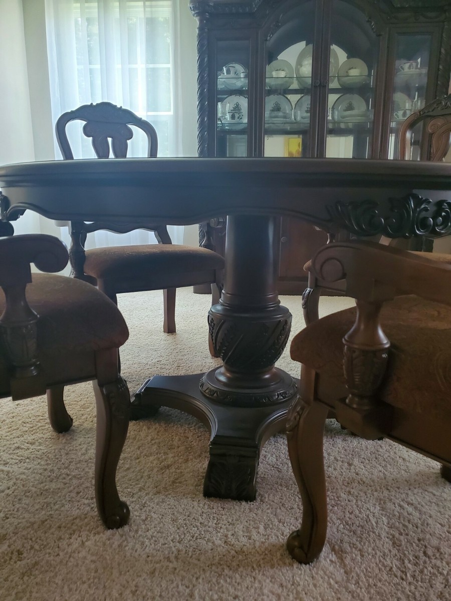 Ashley Dining Room Buffet