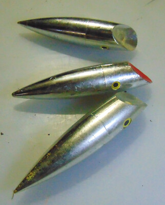 Vintage - Salmon Plug