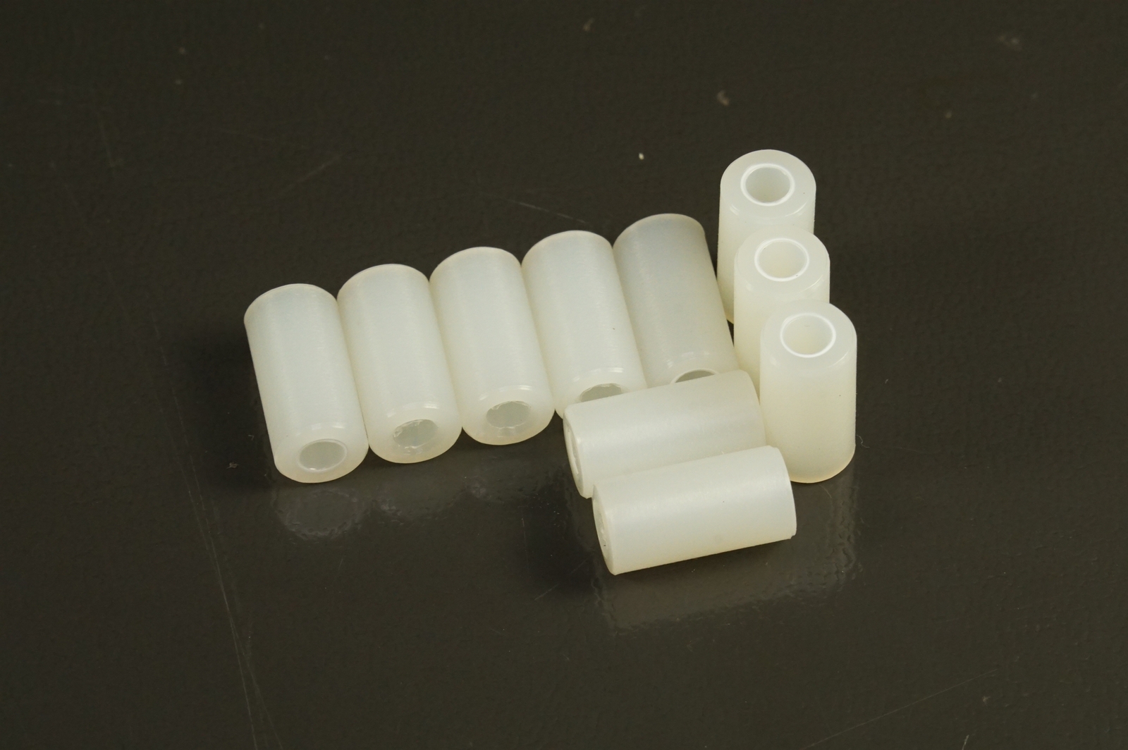 Lot of 10 NAS61-04A-050 NAS 1/4" Unthreaded Round Spacer 0.119" ID 1/2 ...