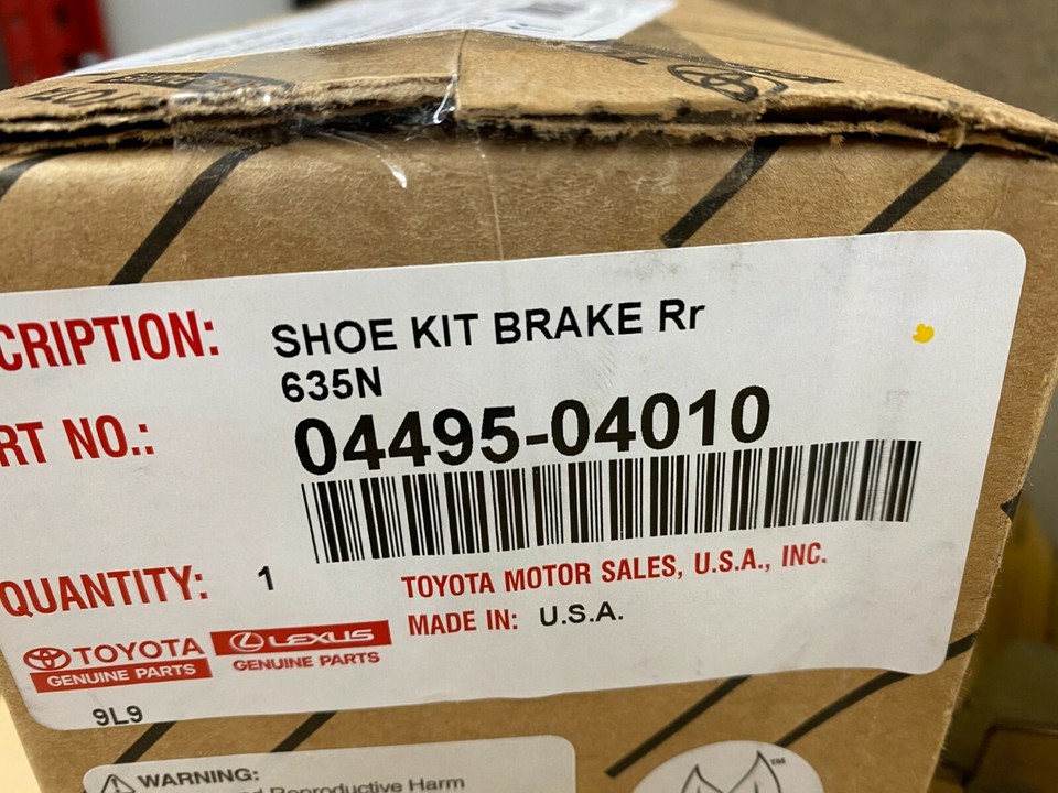 2005-2020 TOYOTA TACOMA GENUINE OEM NEW REAR BRAKE SHOES 0449504010 | eBay