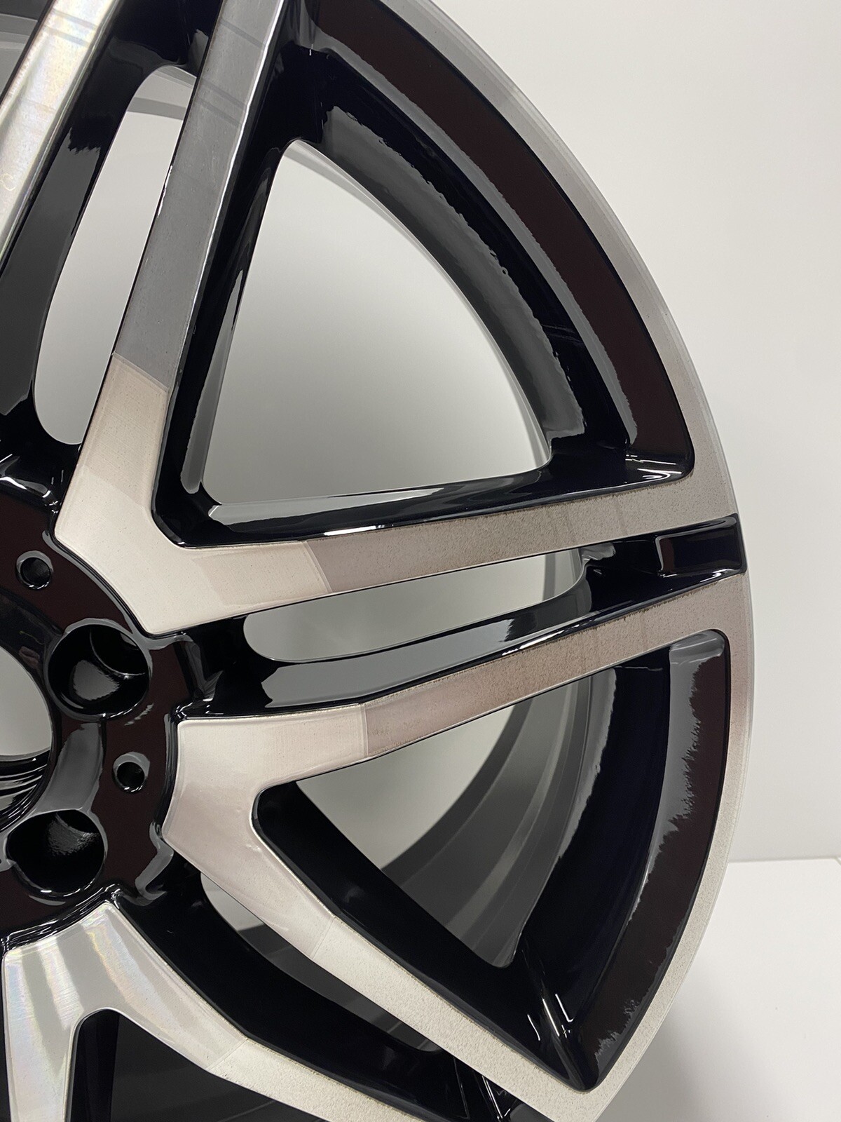 One MERCEDES 19" AMG Twin Spoke Alloy Wheel Genuine Front A2124014502 ...