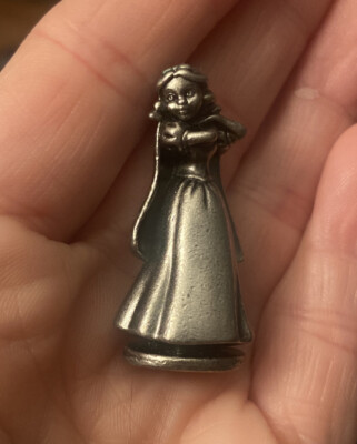 2001 Monopoly Disney Edition Snow White Game Piece Mover Replacement ...