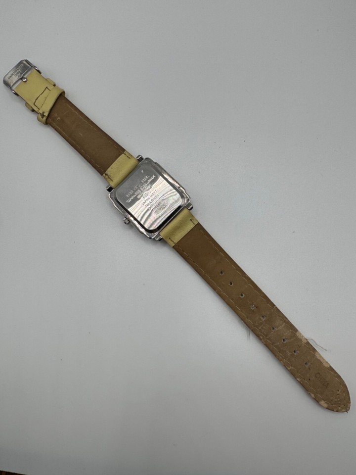 WARNER BROTHERS 2007 TWEETY BIRD YELLOW BAND WATCH WORKS GREAT | eBay ...