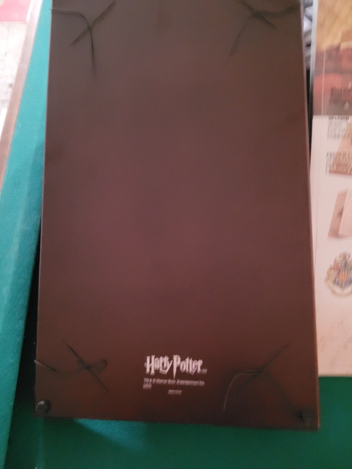The Noble Collection Harry Potter The Marauder's Map Display Case ...