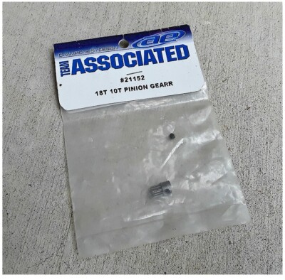Vintage RC Car Team Associated 21152 18T 10 Tooth Pinion Old Stock ...
