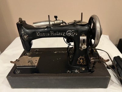 Sewing (Pre-1930) - Davis Sewing Machine