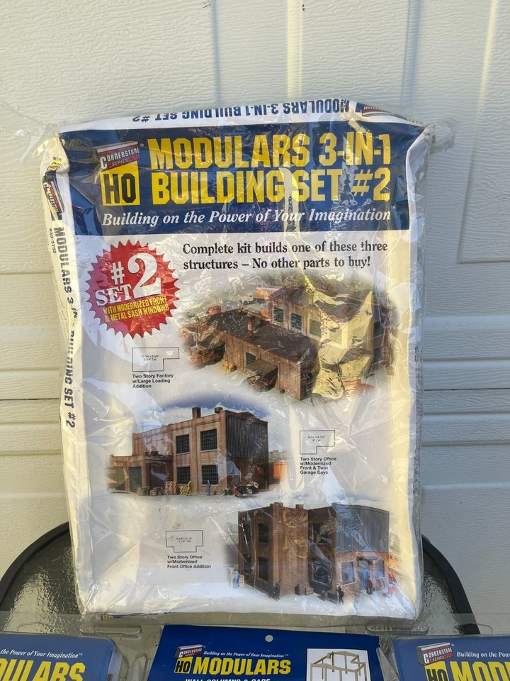 WALTHERS HO CORNERSTONE MODULAR 3-IN-1 #2 BUILDING & EXTRA WALL ...