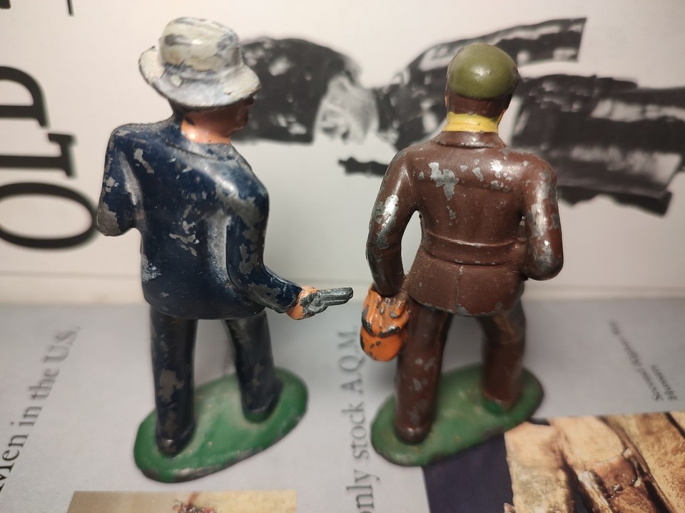 Barclay Detective & Robber Toy Soldiers | eBay