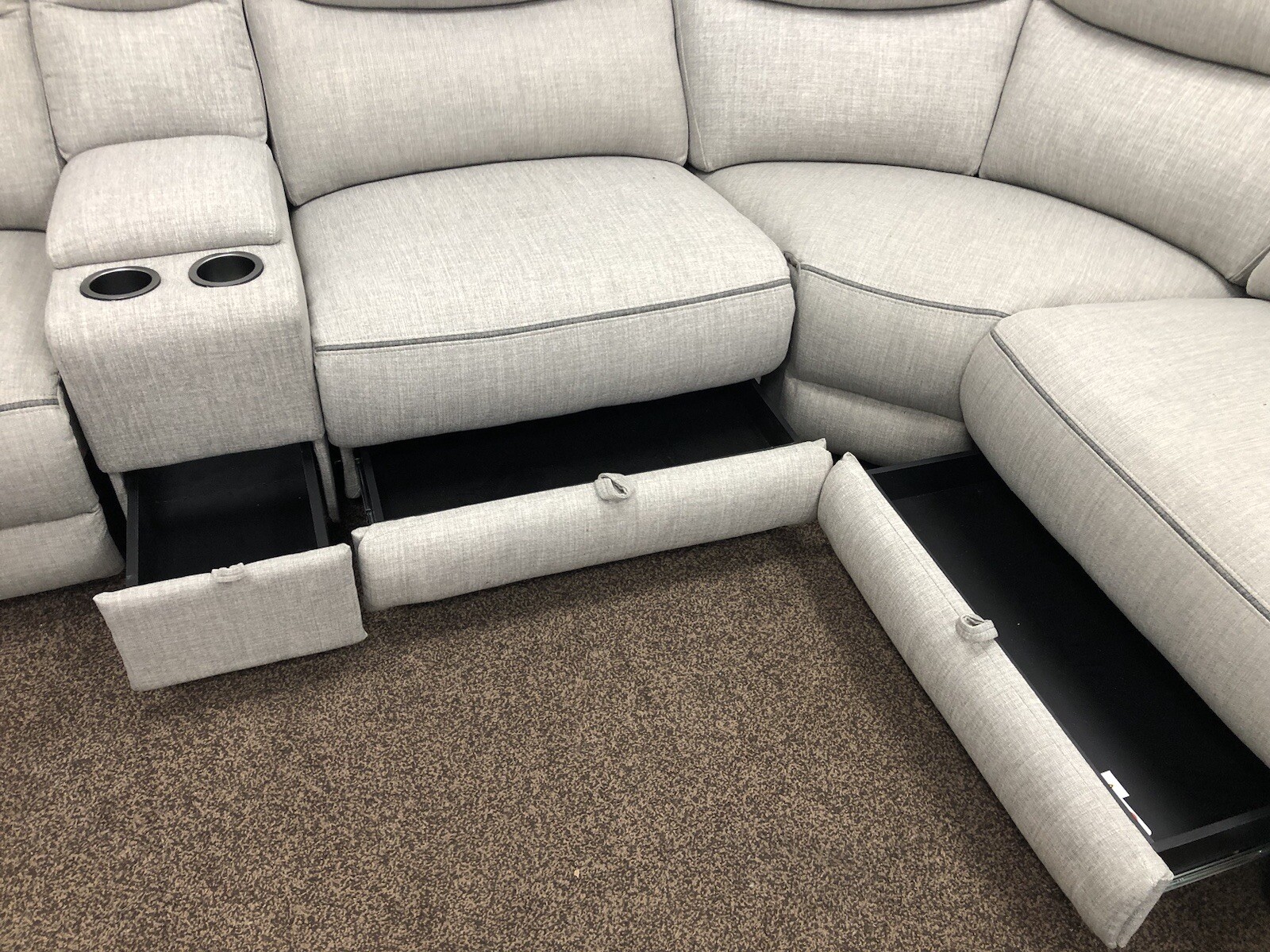 TREK LARGE CORNER SOFA IN GREY FABRIC ELECTRIC USB RECLINER RRP £2199. ...