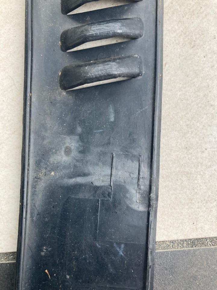 91-97 TOYOTA LAND CRUISER FJ80 REAR LEFT QUARTER PANEL WINDOW VENT TRIM ...