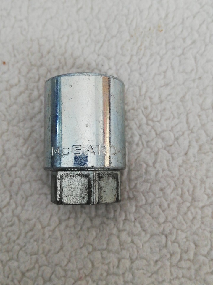 Genuine KIA Motors Vehicle Alloy Wheel Key Only U8440-50000 New in Open ...