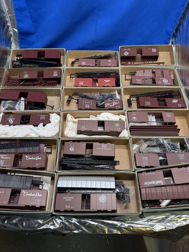 HUGE Lot Of 18 FREIGHT ROLLING STOCK KIT HOARD FRONT RANGE PRODUCTS HO SCALE | eBay