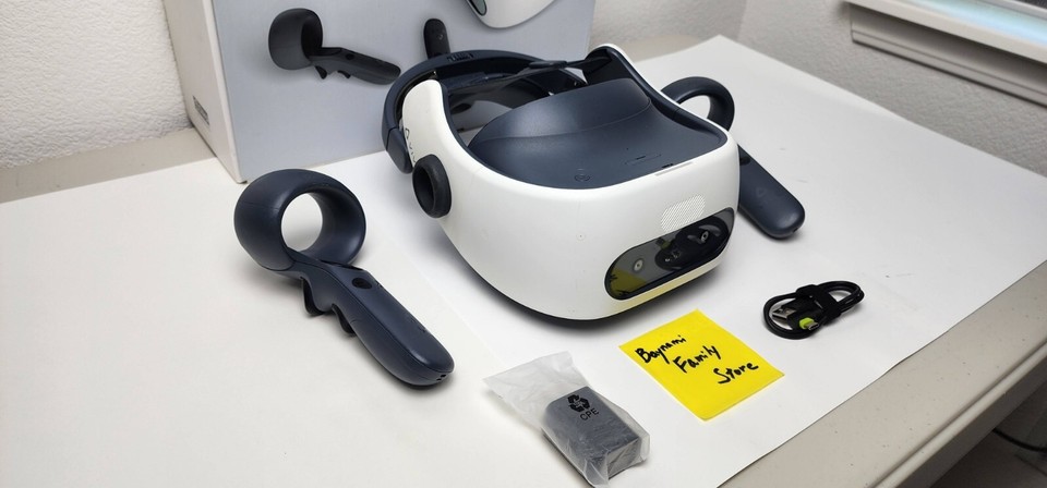 HTC VIVE Focus Plus Virtual Reality Headset Kit 6DOF VR Enterprise QC 3 ...