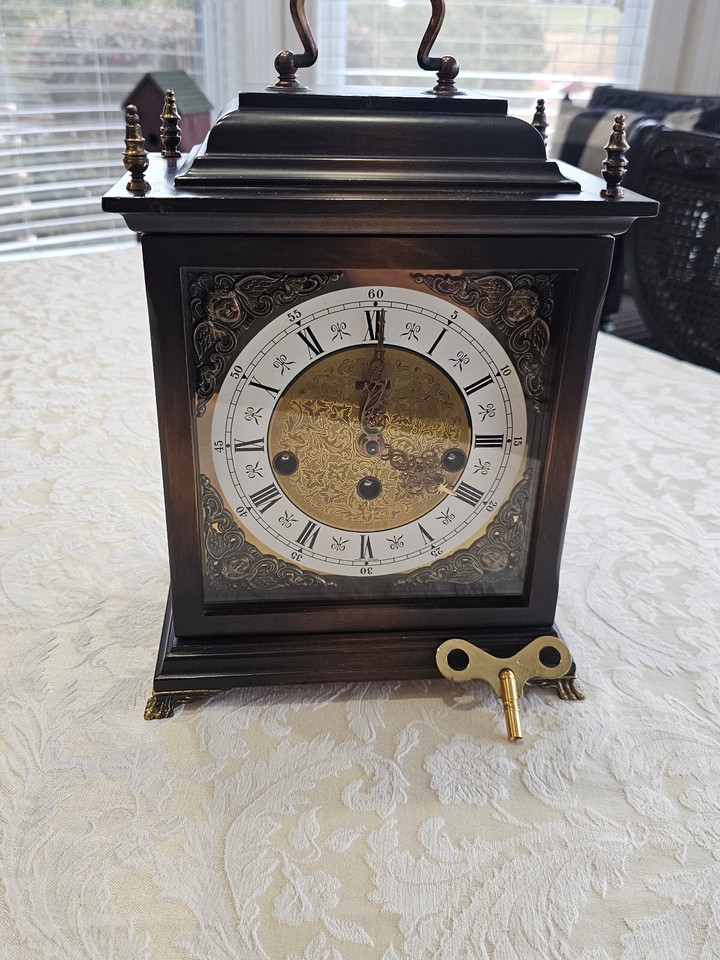 Kienzle 563b/01 Bracket/mantel clock 1950' " Rare" Working w/key ...