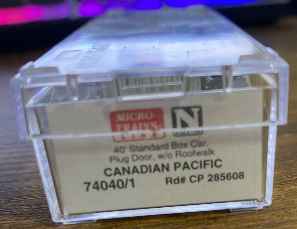 Micro-Trains N scale Canadian Pacific 40’ Boxcar, #74040/1, Rd #285608 ...