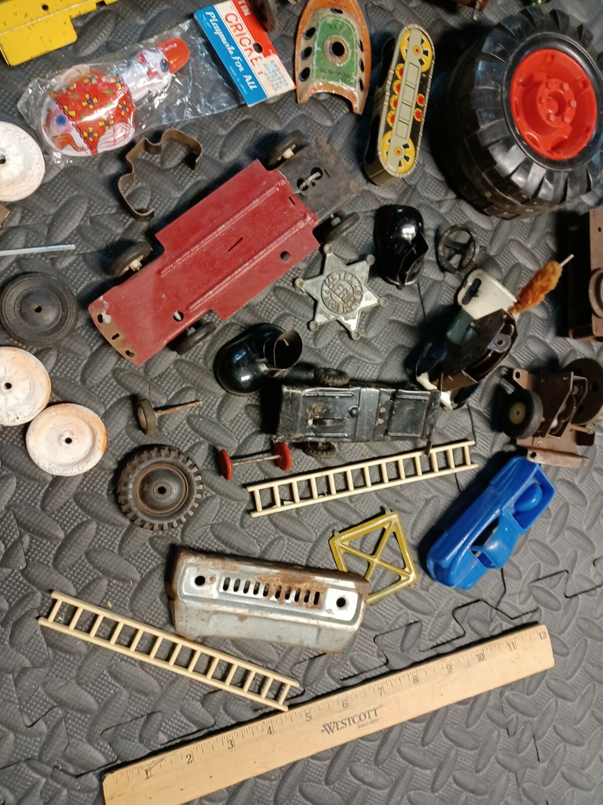 Vintage Tin Toys Marx Wyandotte Structo Tonka Japan Tin Toy Parts Lot ...