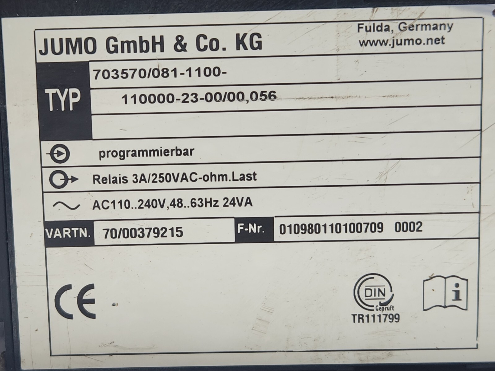 JUMO DICON 500 UNIVERSAL PROCESS CONTROLLER 703570/081-1100-110000-23 ...