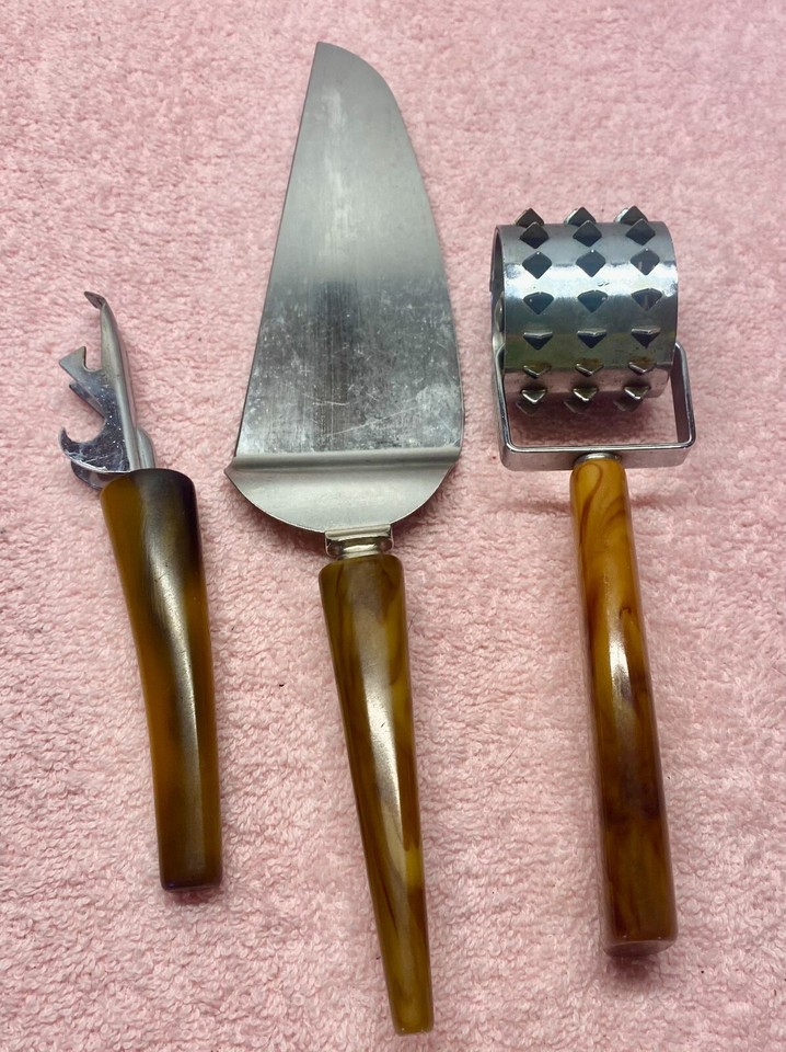 3 PC VTG Bakelite Cake Pie Server Meat Tenderizer Bottle Ope Bone ...