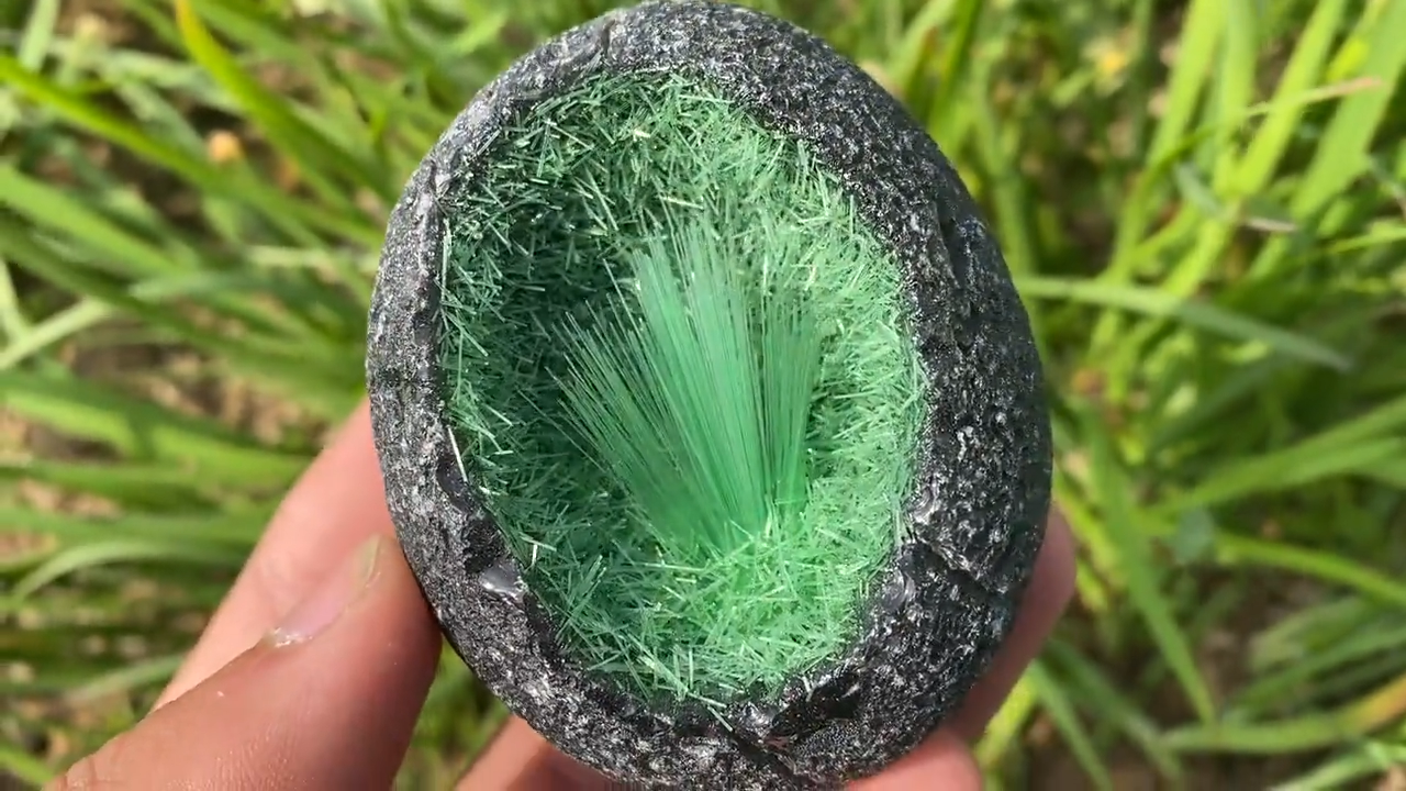 Natural Raw Magnetite Goethite Green Copper Ore Mineral Cluster Geode ...