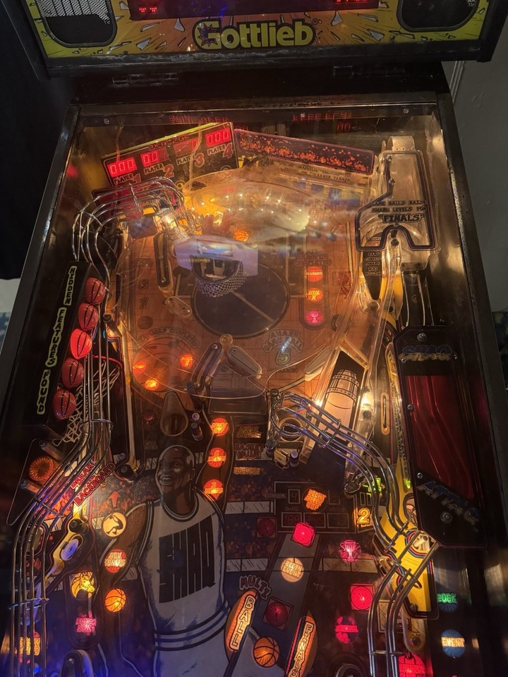 Shaq Attaq Gottlieb Pinball Machine Vintage - WORKS GREAT! 1995 ...