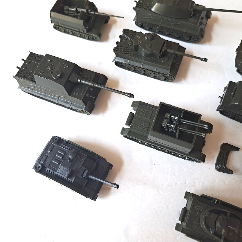 Roco Mini-Tanks 1:87 Scale Military Vehicles Lot of 12 | eBay