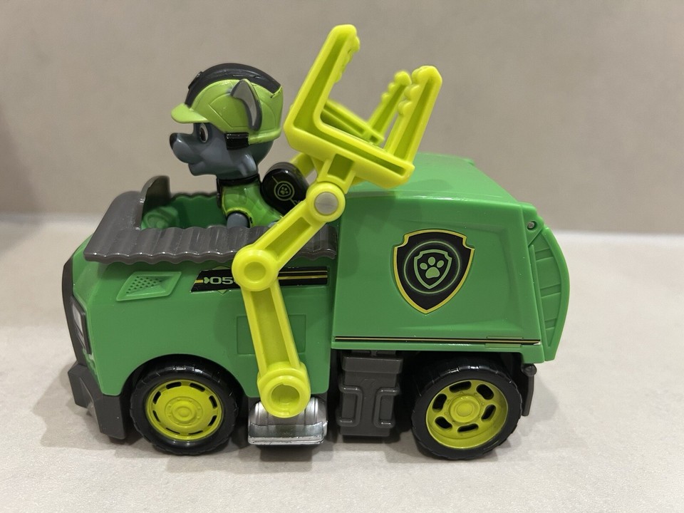 Paw Patrol Mission Paw Bundle - 6 x Vehicles & Pup Figures - Full ...