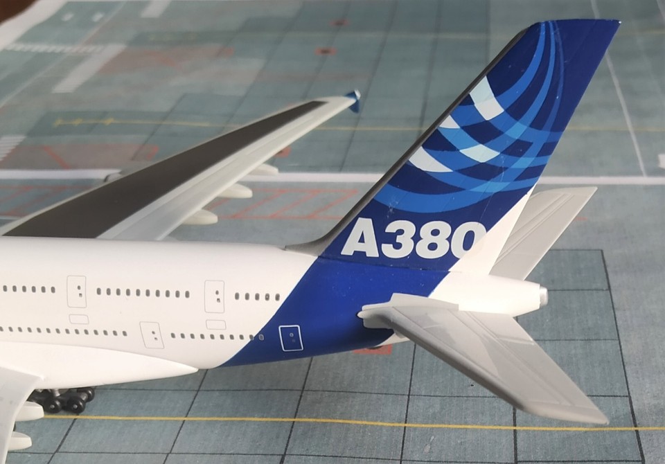 Dragon Wings 1 400 Airbus A380 Airbus Industries NEW color | eBay