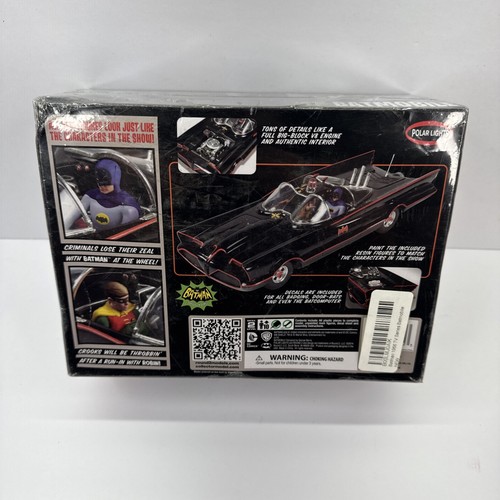 Polar Lights Batmobile Plastic Model Kit W/resin Batman &Robin Figures ...