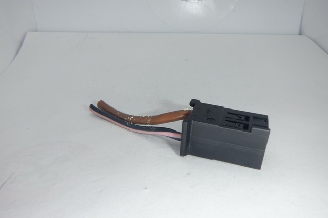 2005 Mercedes-Benz E 500 Pin Bushing Housing OEM 2205453928 for sale ...