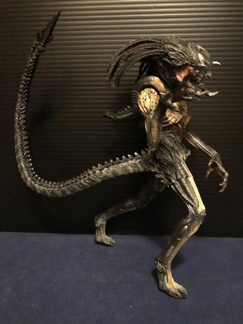Neca predalien Aliens vs Predator Requiem Hybrid Warrior AVPR AVP open ...