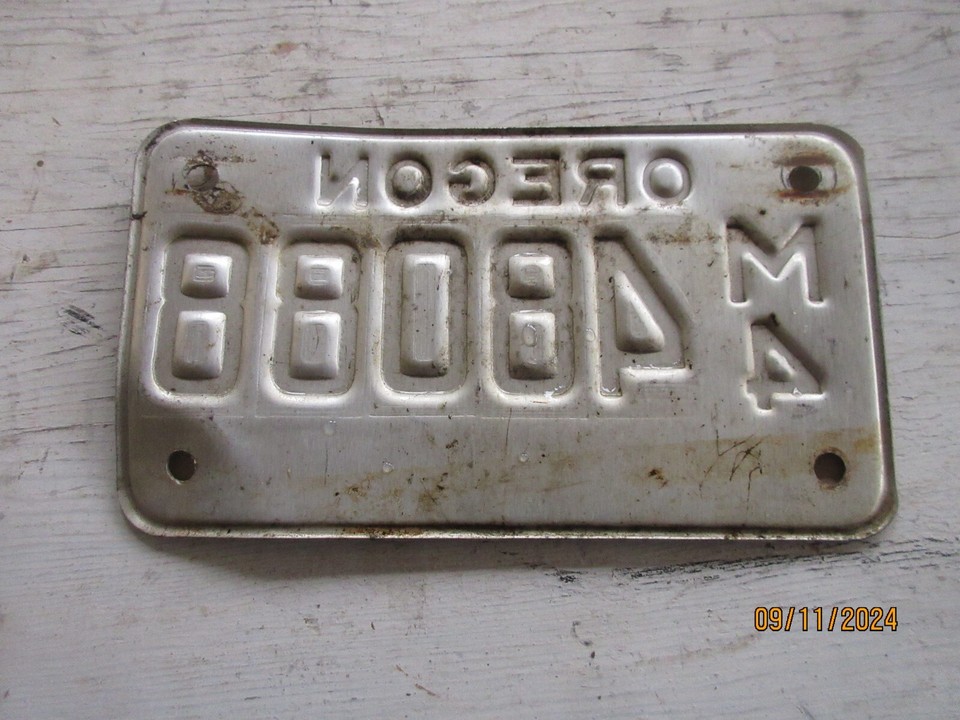 EXPIRED OREGON STATE MOTORCYCLE LICENSE PLATE GOLD/BLUE M4 48088 | eBay